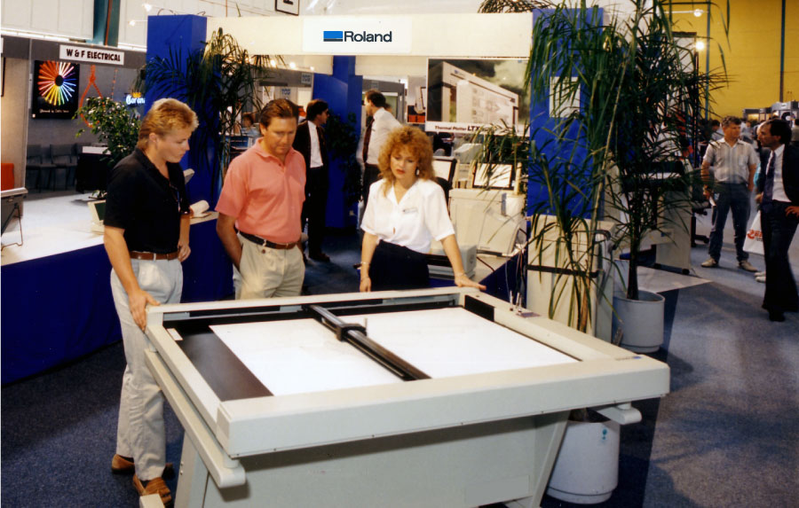 Inkjet printers, engravers, milling machines and more | Roland DG Australia