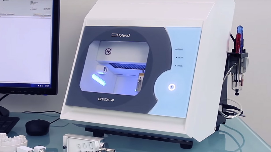 DWX-4 | Compact Dental Milling Machine | Roland DG